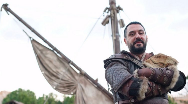 Emir Benderlioglu u seriji Barbaroslar Akdenizin Kilici / Barbarosa Mač ...