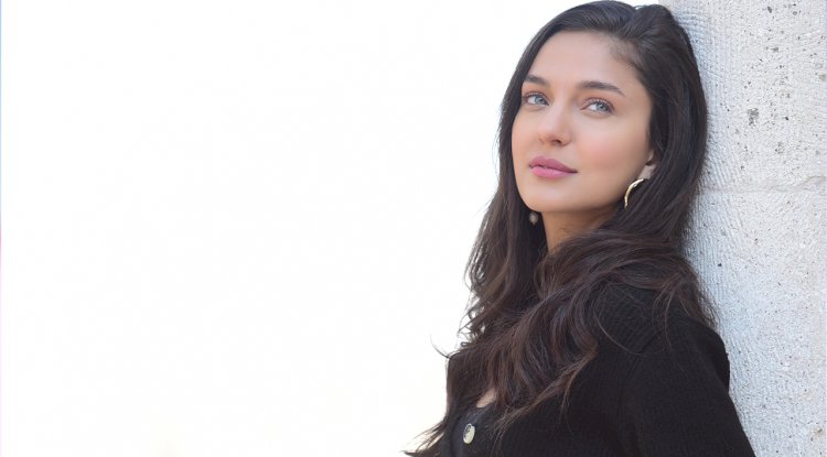 Ceren Yilmaz ljuta zbog statusa serije Zumruduanka - Najbolje Turske ...