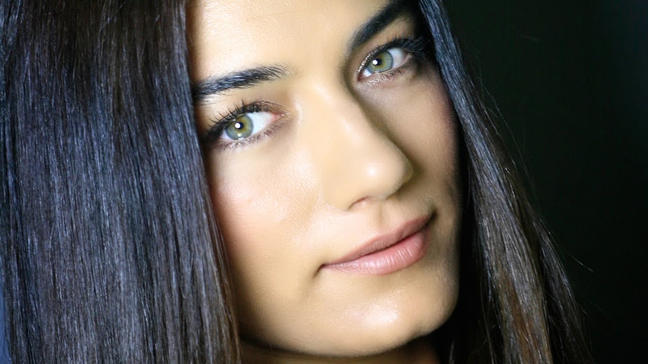 Hande Subasi o udaji i poslu - TV-Exposed